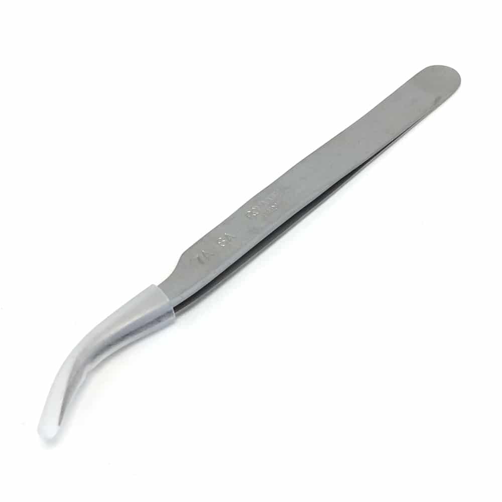 Tweezers for permanent makeup procedures